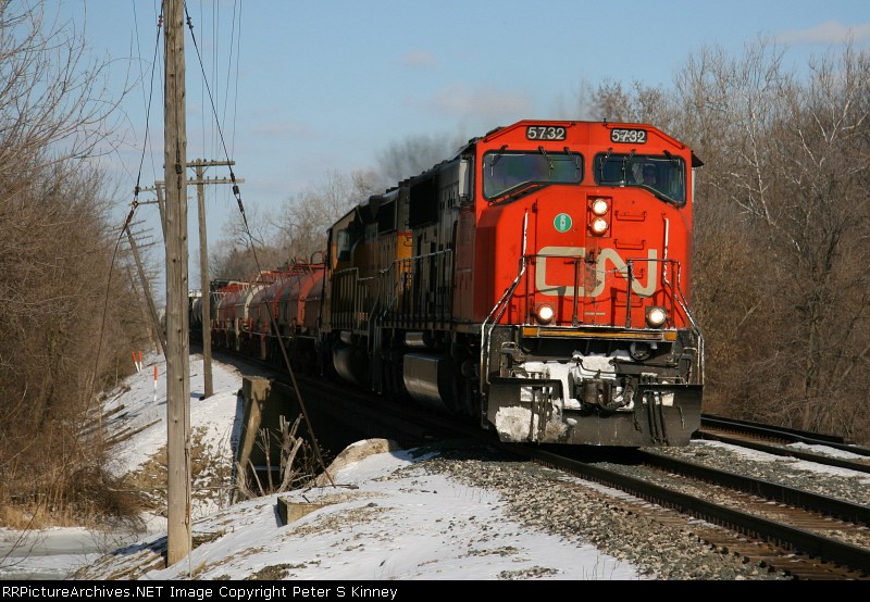 CN 5732